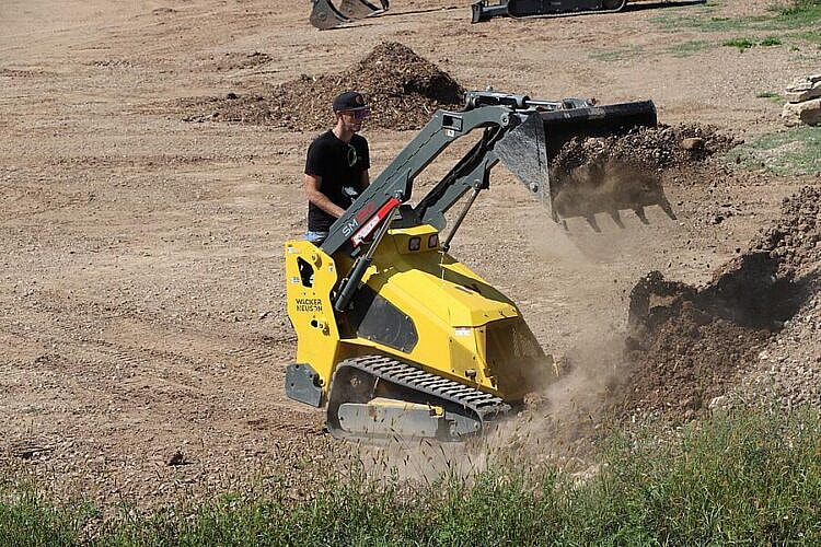 Wacker Neuson SM120 Mini Skid Steer | Construction & Land Management ...